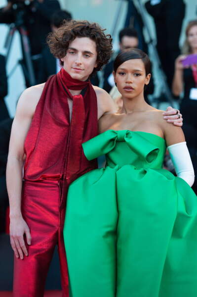 Timothée Chalamet stupéfiant, il vole la vedette à Chloë Sevigny et ...