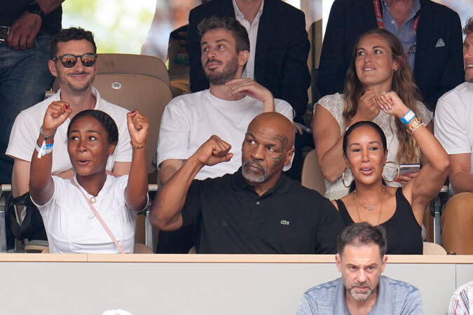 Mike Tyson à la tête d'une grande tribu - Télé Loisirs