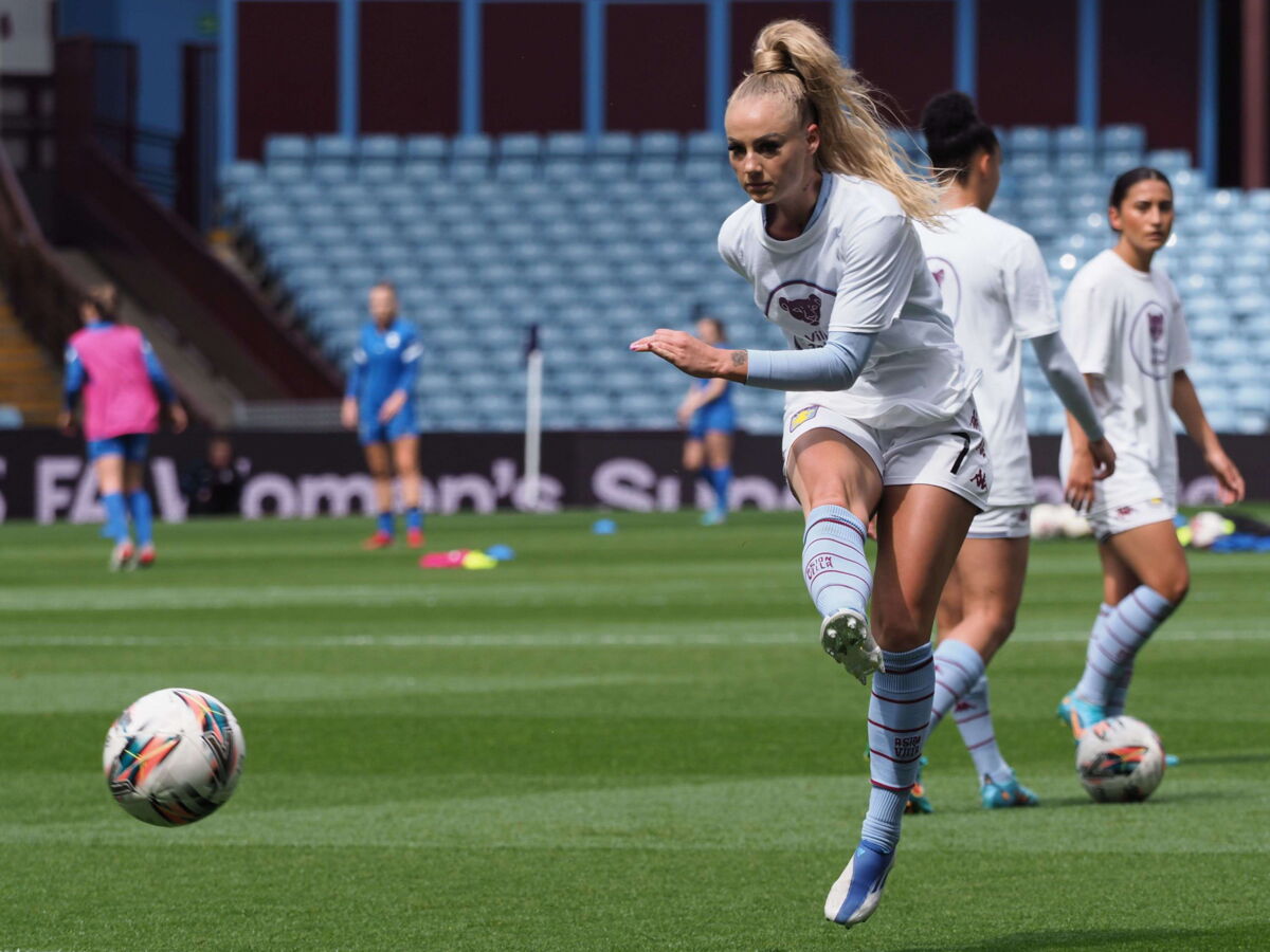 Qui est Alisha Lehmann, la footballeuse suisse en devenir ? - Télé Loisirs