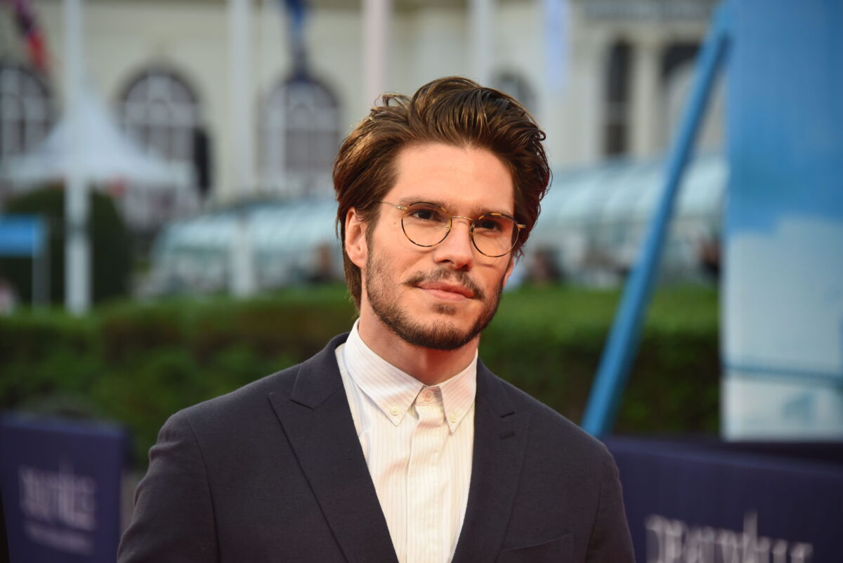 François Civil : depuis ses débuts, l'acteur a bien changé - Télé Loisirs