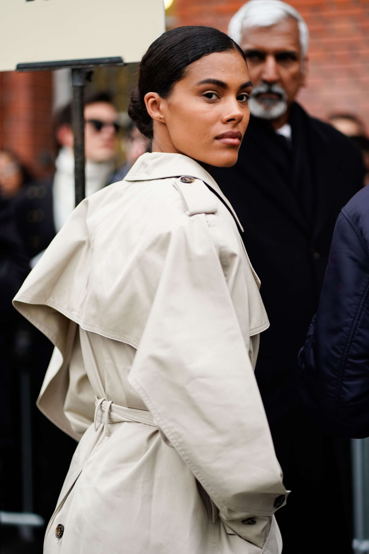 Léa Salamé, Tina Kunakey, Cécile Cassel sublimes au défilé Alexandre ...
