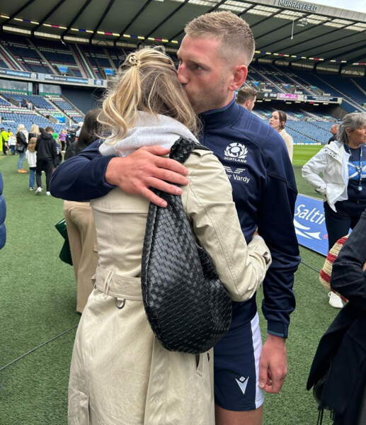 Qui est Emma Canning, la compagne du joueur international écossais de ...