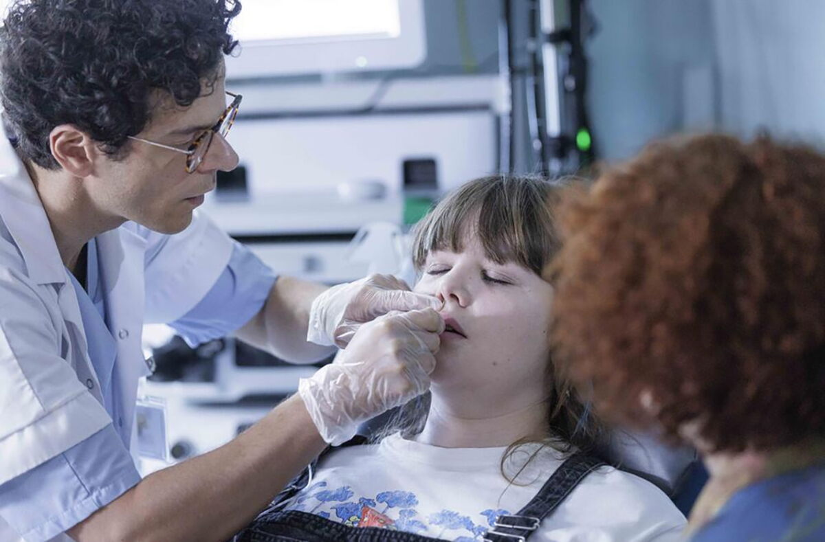 Les bracelets rouges (saison 5) : la dernière saison en images - Télé ...