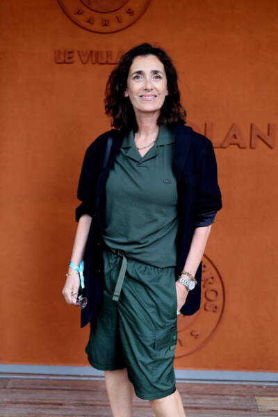 Elie Semoun et sa compagne Aude enceinte : le couple s'affiche complice ...