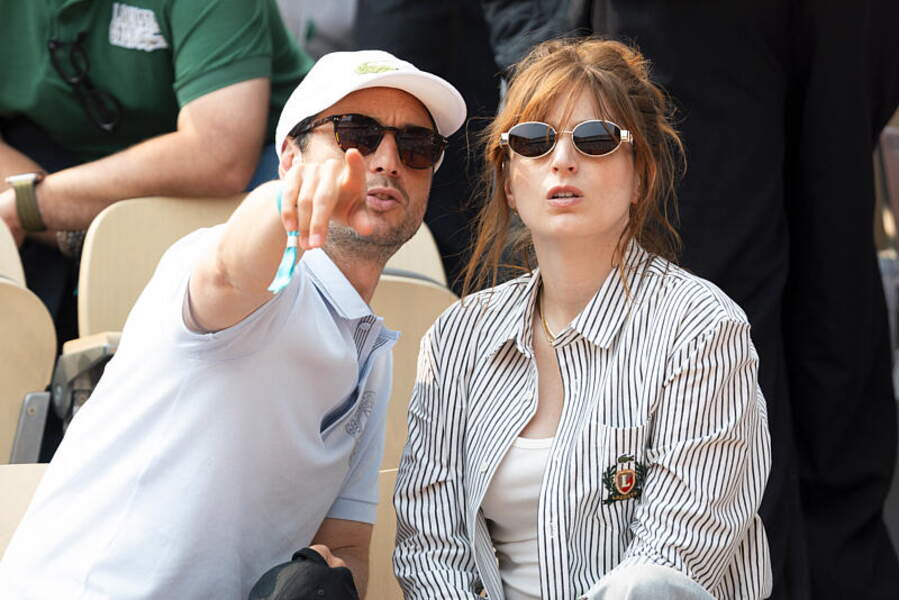 Adil Rami et sa compagne Louana Franco s'affichent à Roland-Garros ...