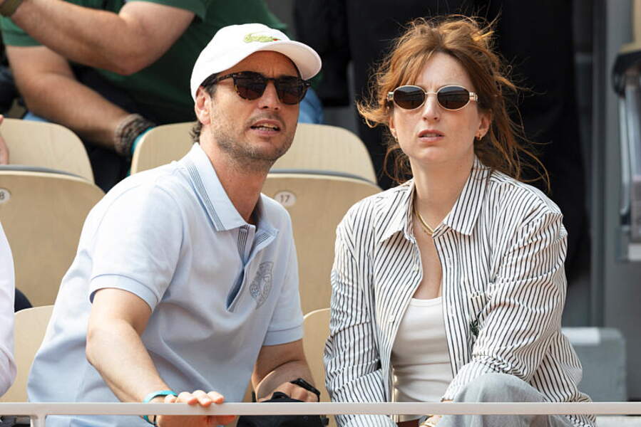 Adil Rami et sa compagne Louana Franco s'affichent à Roland-Garros ...