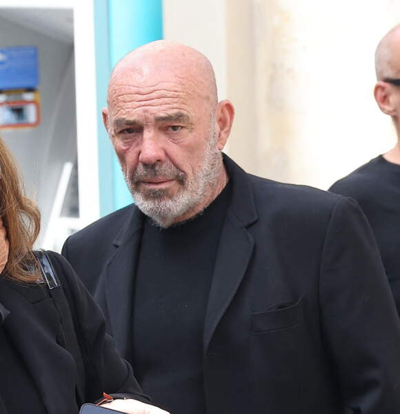 Thierry Ardisson : Les images émouvantes de ses obsèques à Paris - Télé ...